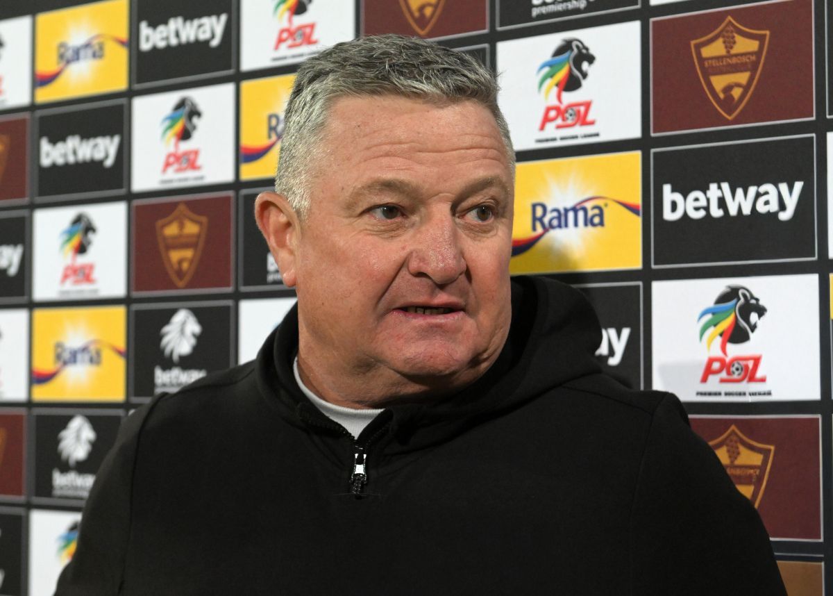 Gavin Hunt haunts Kaizer Chiefs as Amakhosi crash out of Nedbank Cup ...
